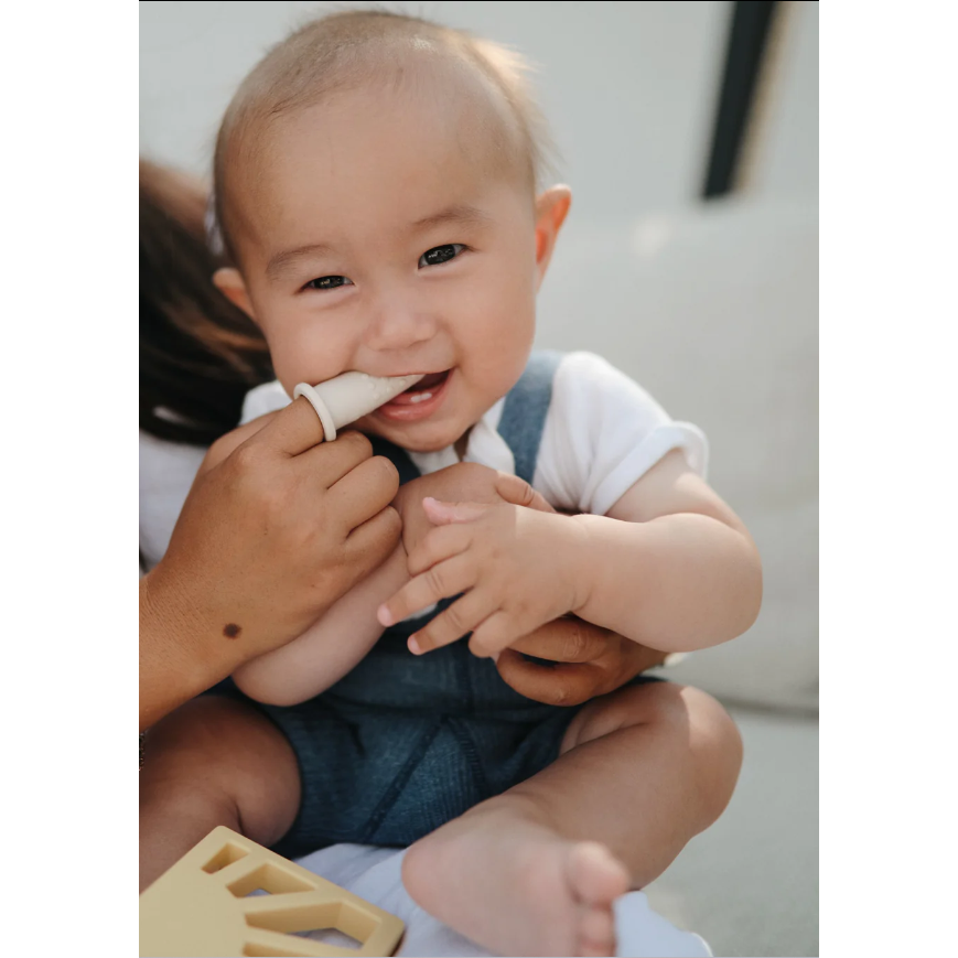 Mushie Finger Toothbrush – Twinkle Baby Boutique